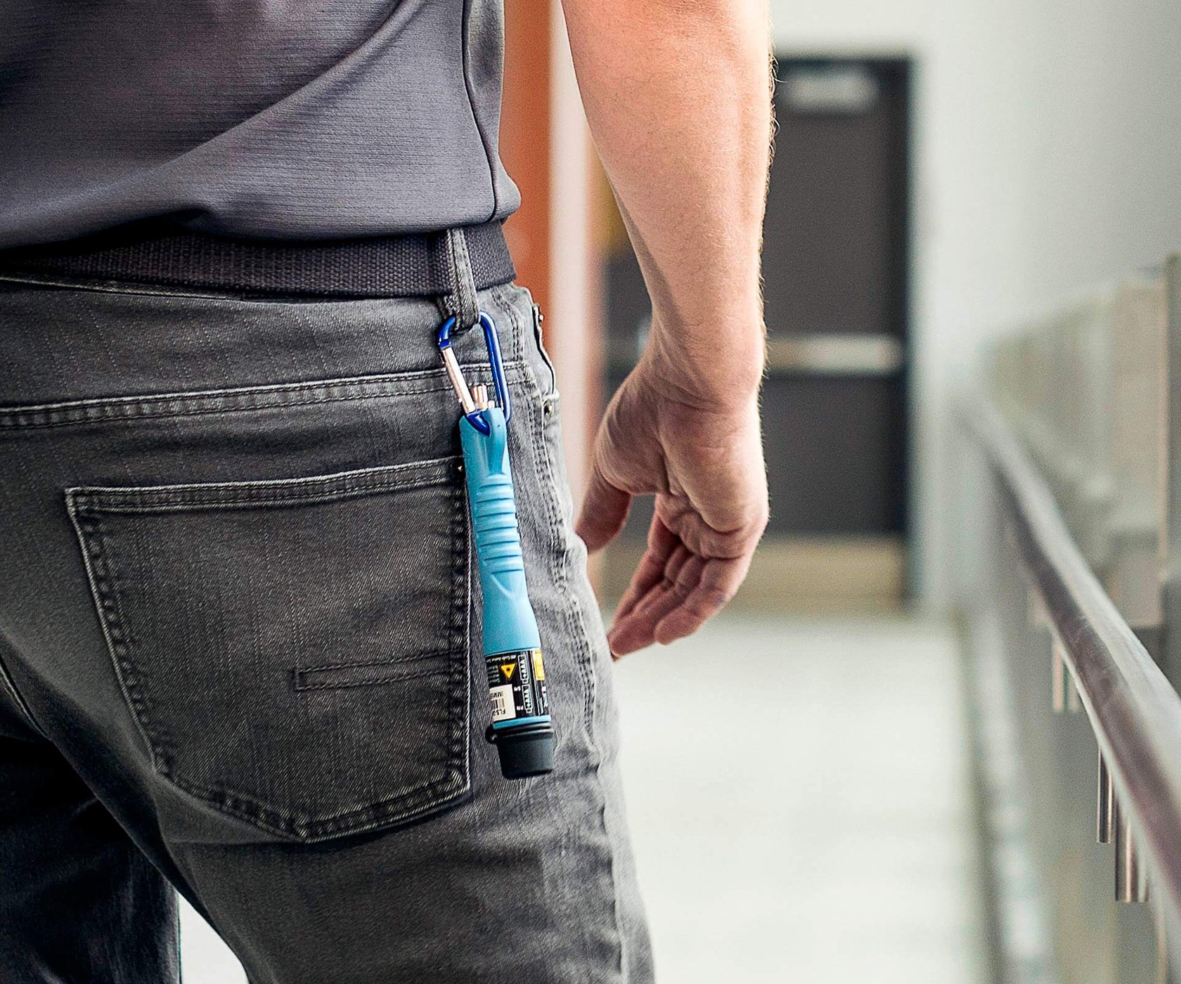 EXFO FLS-241-UNIV Pocket Pal Visual Fault Locator — networktesters.co.uk